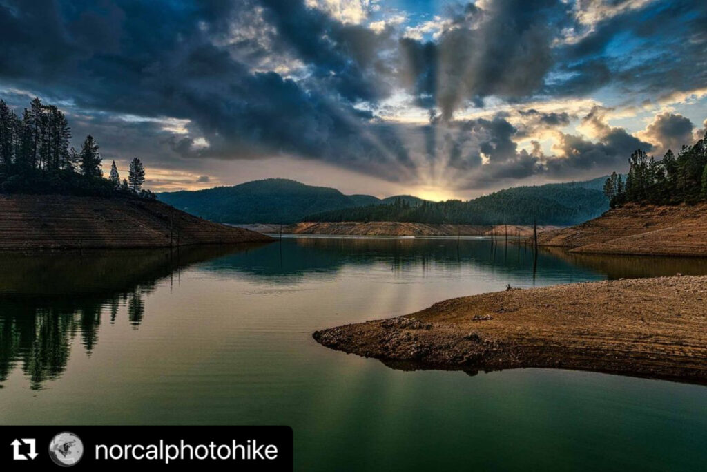 Shasta Lake Level - Shasta Lakeshore Retreat